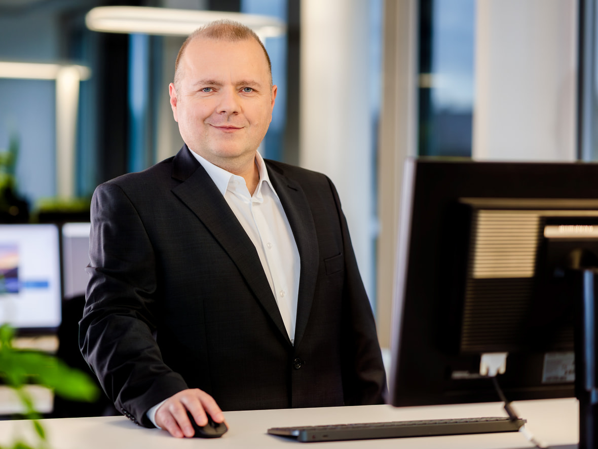 How the office is organised | PUBLICA